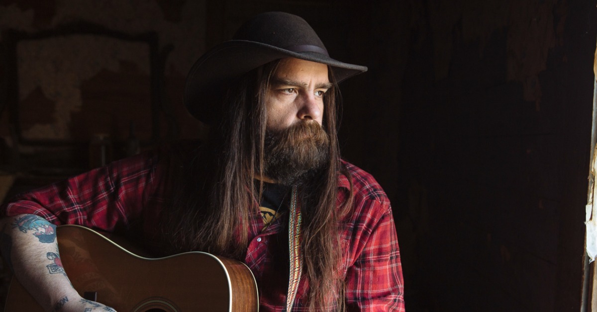 Arlo McKinley with Senora May, Extra Gold | Z2 Entertainment