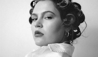 Elli Ingram tickets in Manchester at Band on the Wall on Wed, 25 Oct 2023