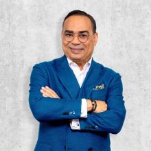 Gilberto Santa Rosa tickets in Chicago at Riviera Theatre on Sat, Mar ...