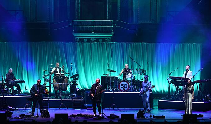 Squeeze plus Very Special Guest Billy Bragg - Leeds - first direct bank arena - Fri, 20 Nov 2026 ...